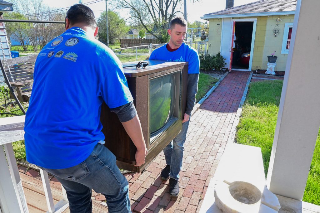 Help a Neighbor :: Wabash Valley Neighbors Helping Neighbors